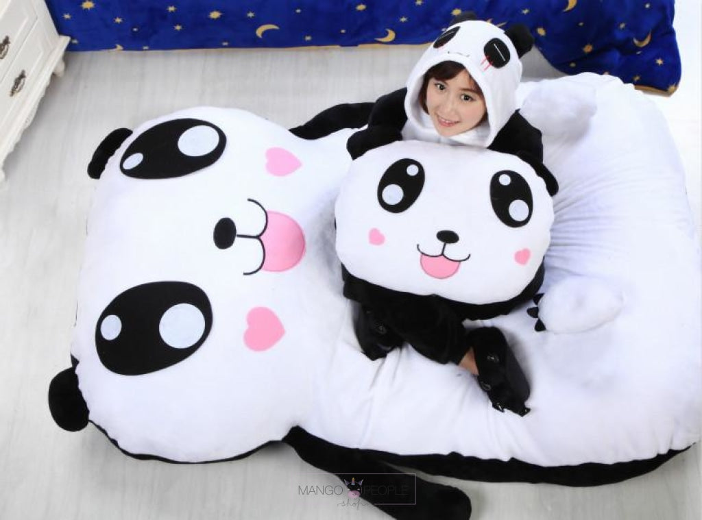 Cute Panda Bed/Comforter - Mango People